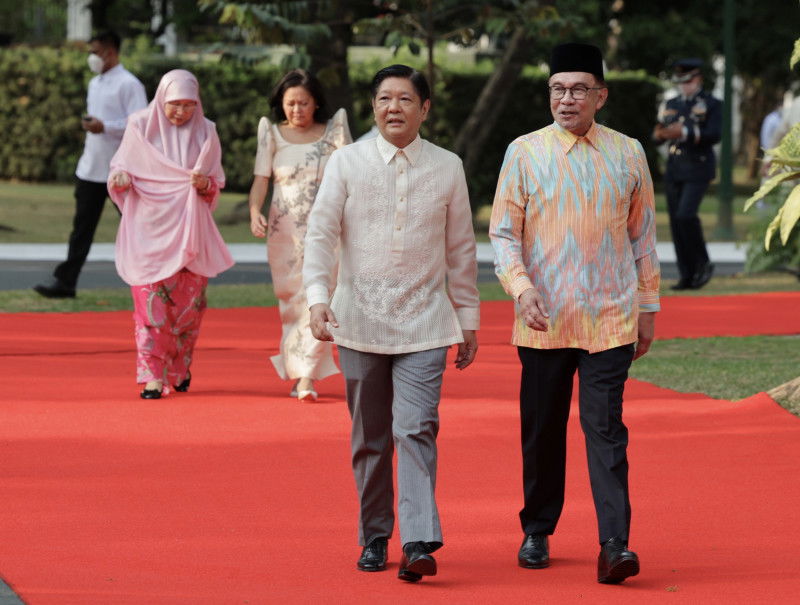 Getaran | Semasa | Anwar Diberi Sambutan Rasmi Di Istana Malacanang Getaran | Semasa | Anwar Diberi Sambutan Rasmi Di Istana Malacanang